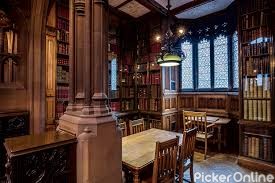 The Phoenix Library in Sadashiv Peth, Pune | Picker Online